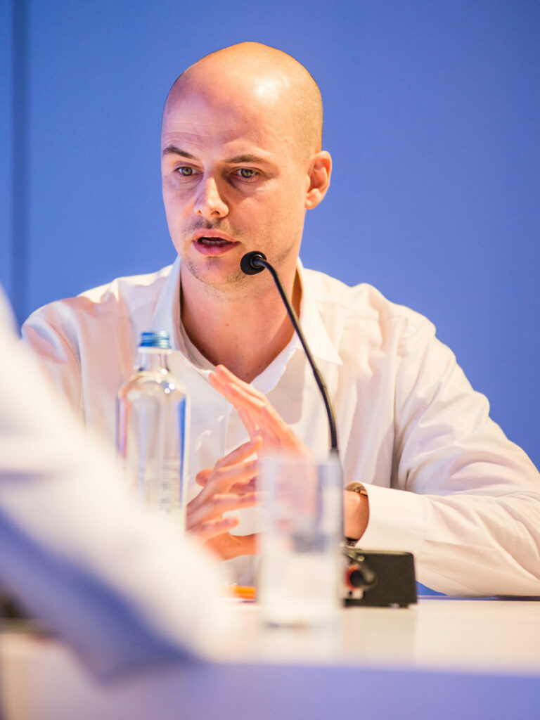 Authors - Business and Economics